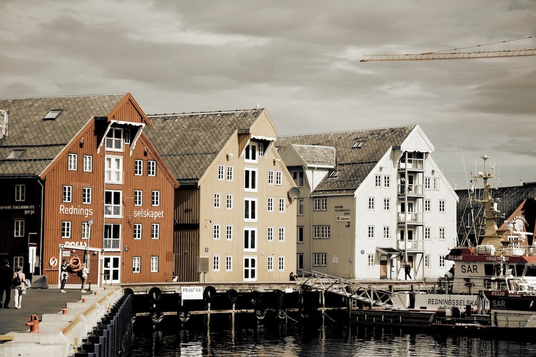 Tradisjonelle norske håndverk og kunsthåndverk (Traditional Norwegian ...