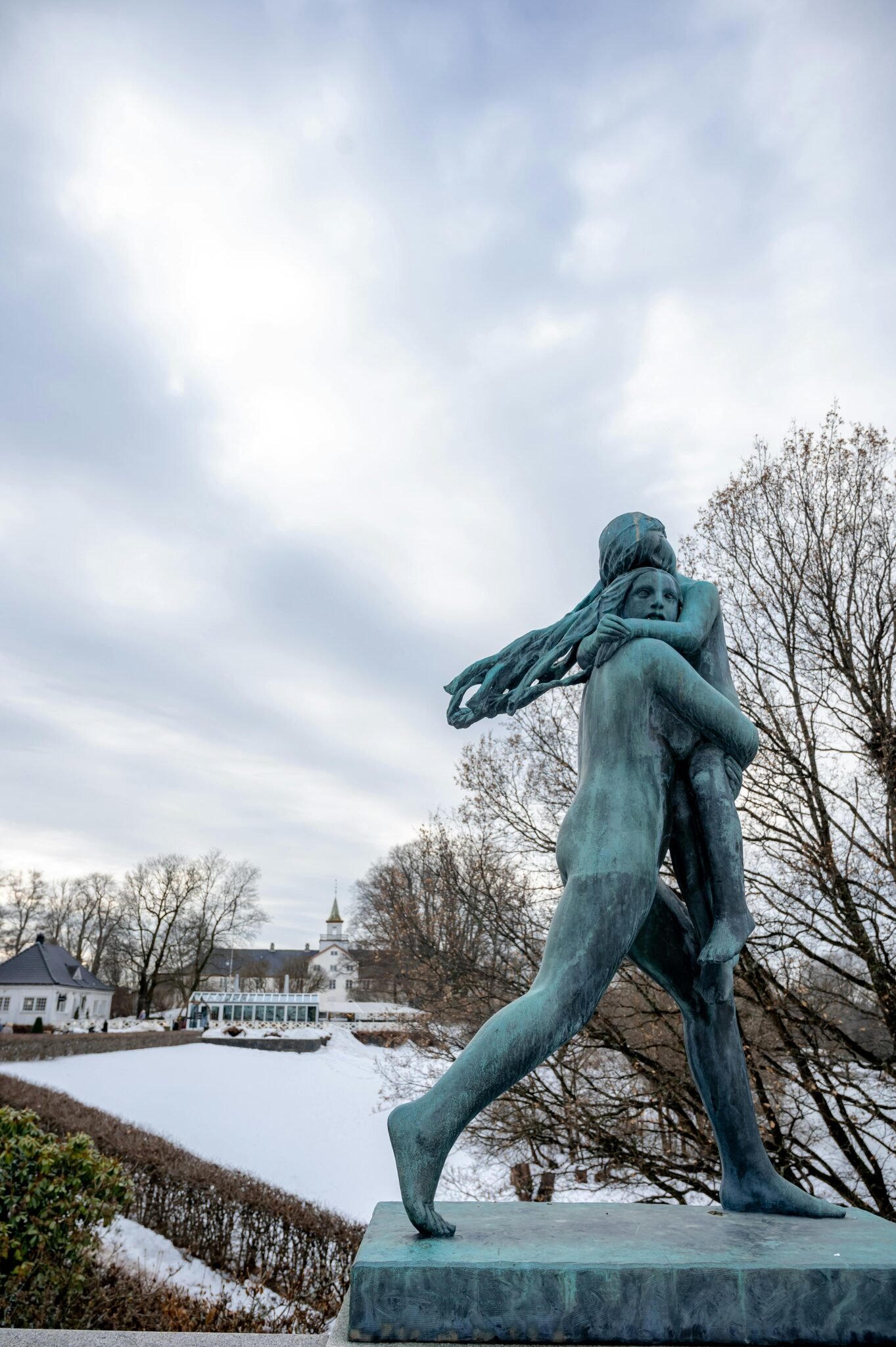 The Vigeland Sculpture Park: Oslo's Stunning Outdoor Museum