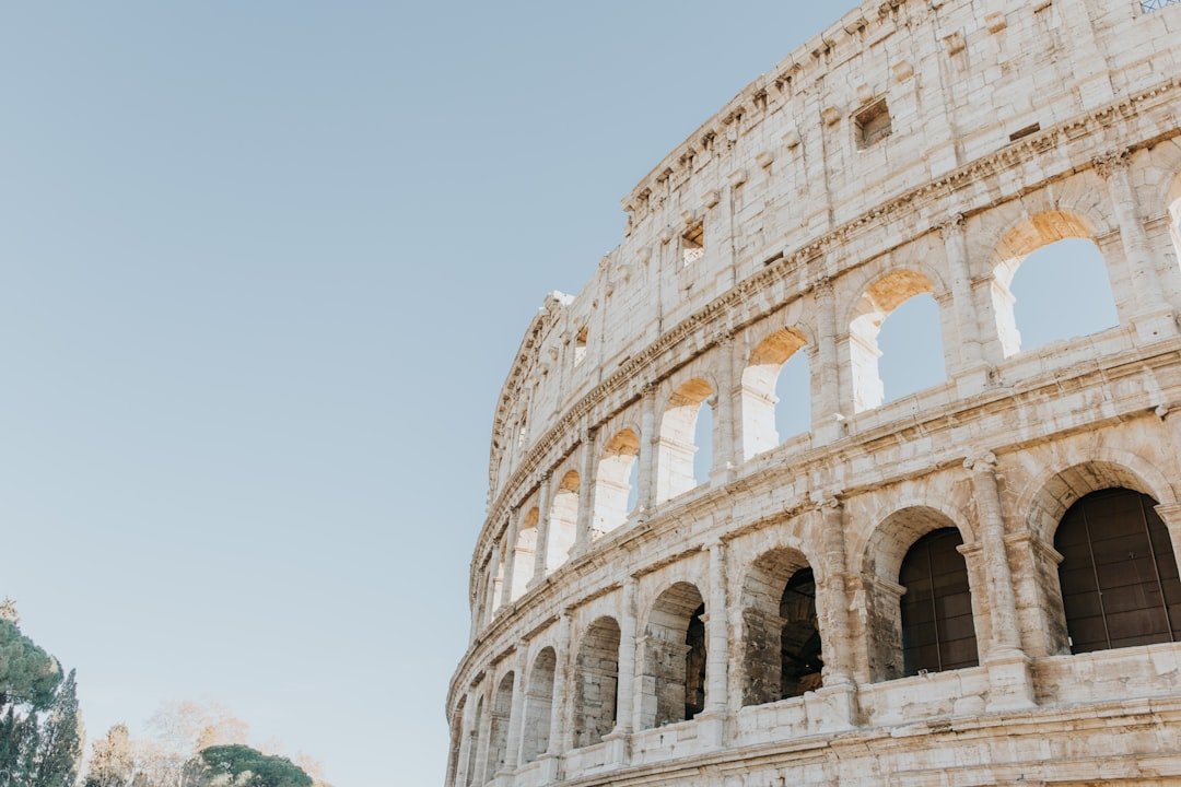 How to Use the Italian Preposition 'da' for Origin and Agents