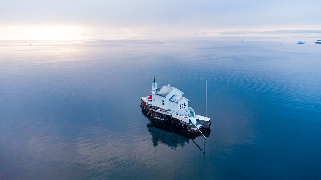 The Importance of Being Presis: Timekeeping in Norway